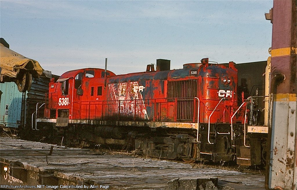 CR RS-3 5381 (ex-CNJ 1552)